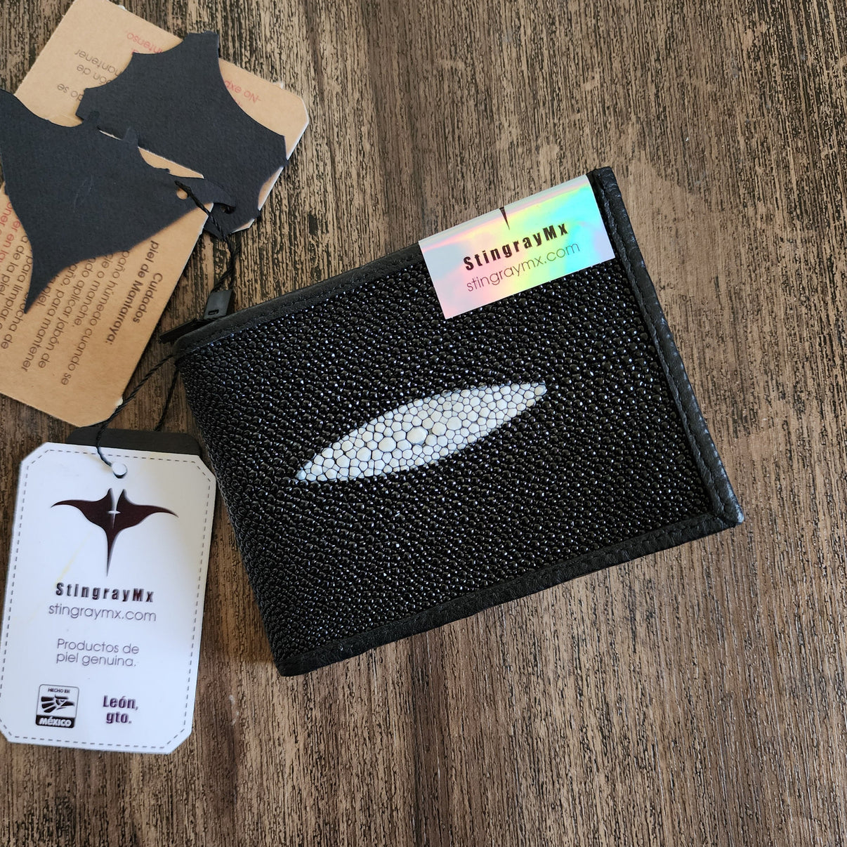 Central: Cartera Mantarraya. – StingrayMx